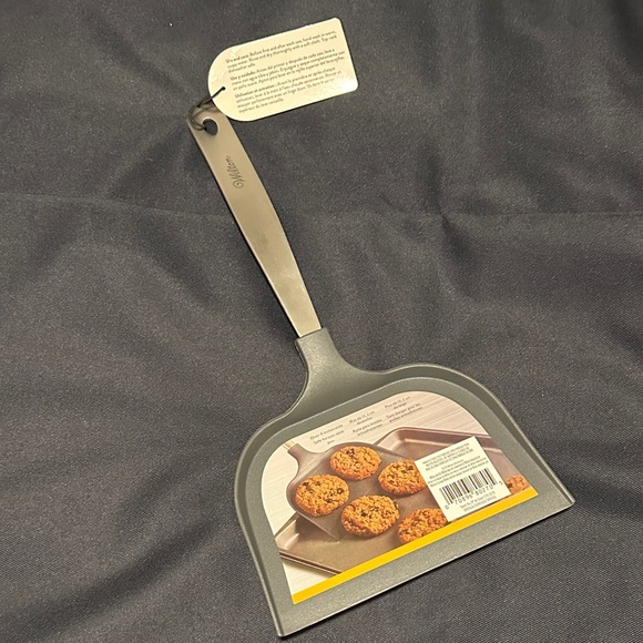 Wilton | Kitchen | Wilton Silver Cookie Lifter | Poshmark